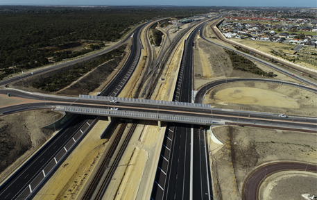 Mitchell Freeway Extension Complete